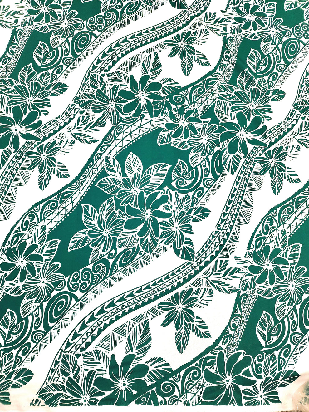 Polynesian Design #194 Green and White – Tokouso Fabrics