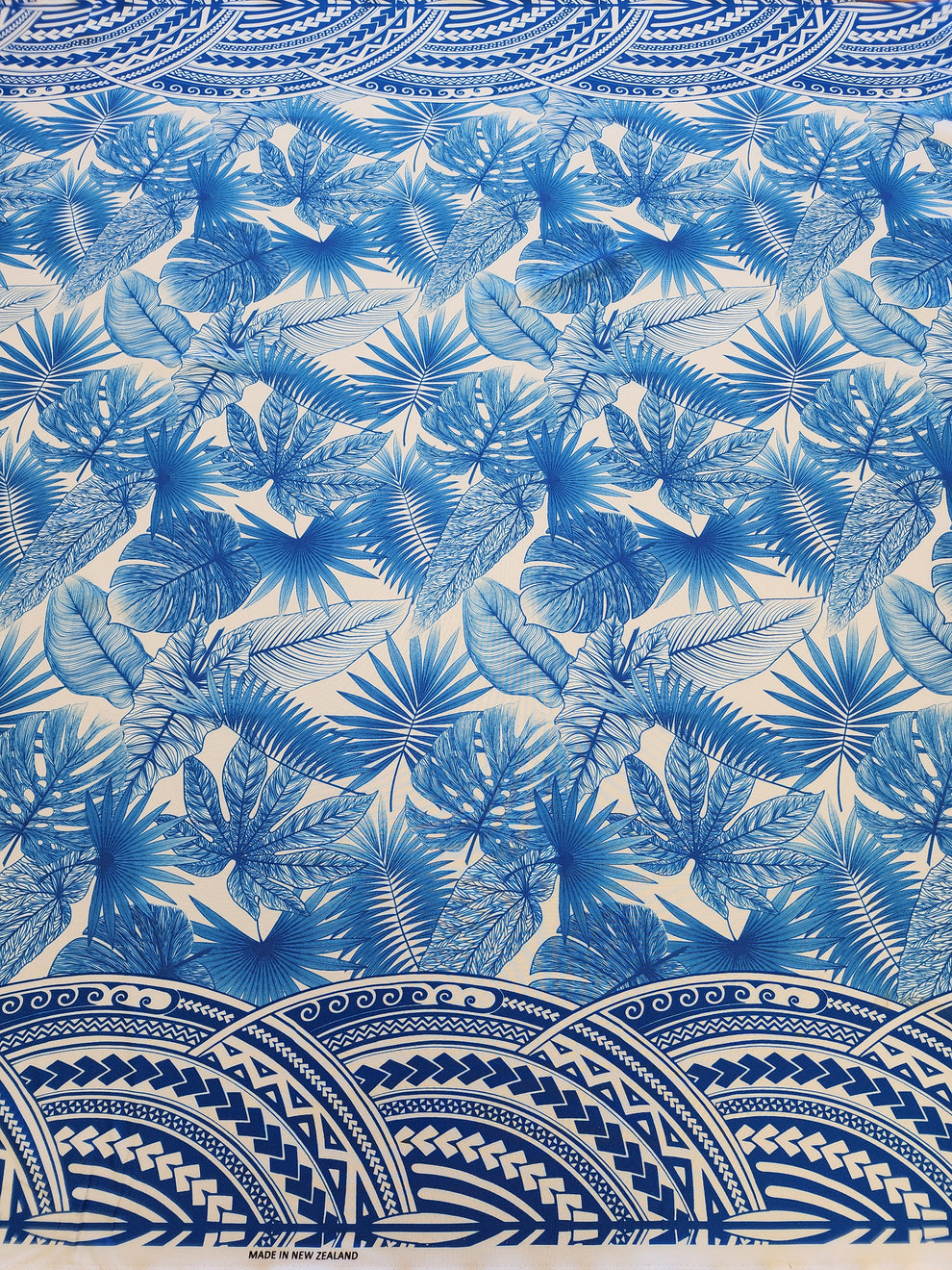 Polynesian Design #105 Blue and White – Tokouso Fabrics